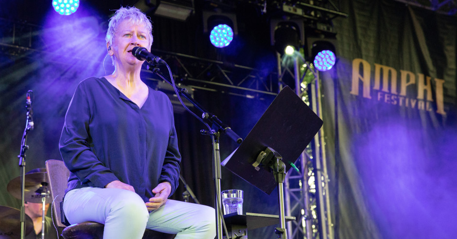 Anne Clark in 2027 met 'Edge Of Silence Tour' langs Utrecht en Brussel ...
