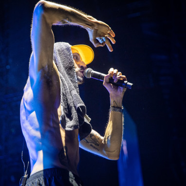 Oscar and the Wolf en Roméo Elvis geven twee exclusieve shows in ...