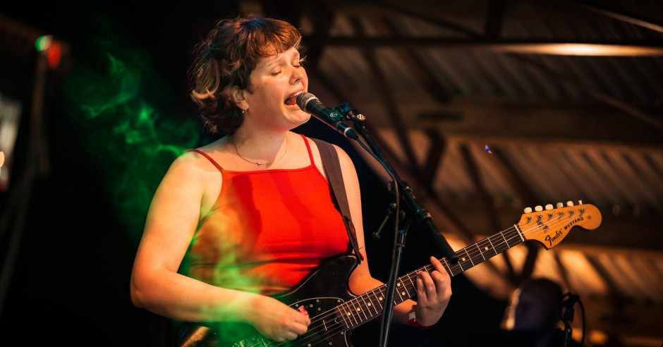 Long Fling (Pip Blom en Willem Smit) op tour langs Vera, Doornroosje ...