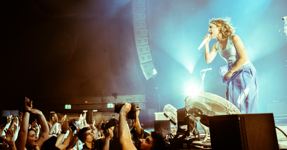 Pommelien Thijs kondigt ook concert in de Ziggo Dome in Amsterdam aan ...