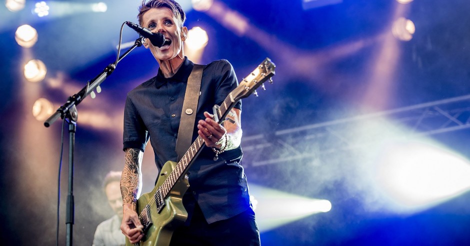 Sam Bettens, de stem van K's Choice, gaat solo en kondigt tour aan ...